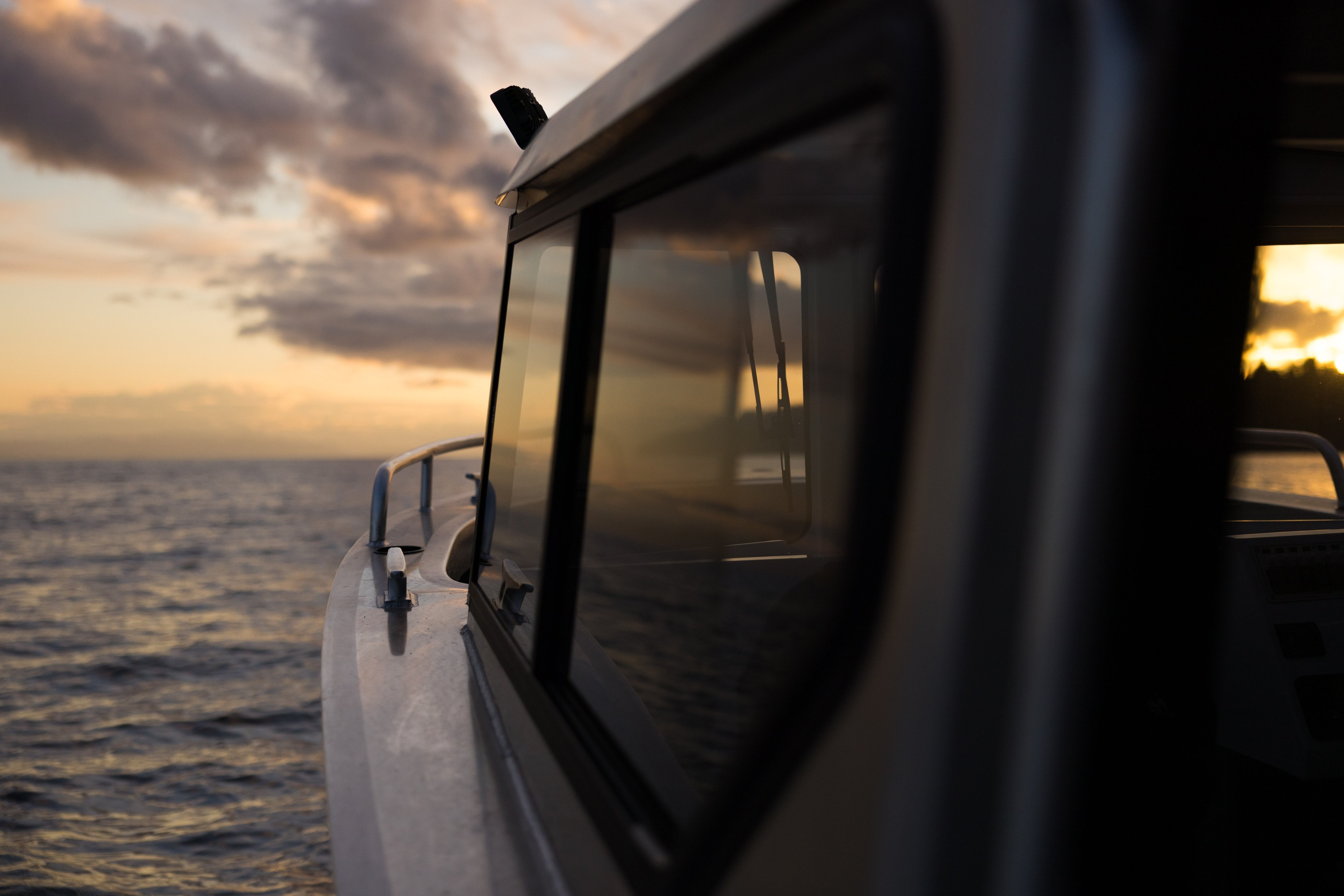 Jasper Marine | Defender 22 | Oaksmith Yachts